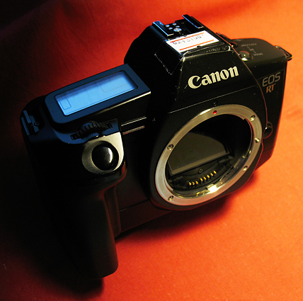 Canon EOS RT: カメラの箱庭